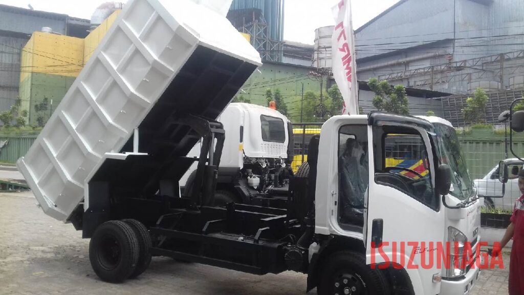 Menggali Keunggulan Isuzu Elf Dump Truck: Membangun Sukses Bersama! - Isuzu Niaga